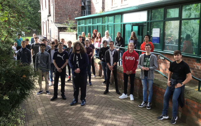 Highlights - Alumni magazine - University of Liverpool